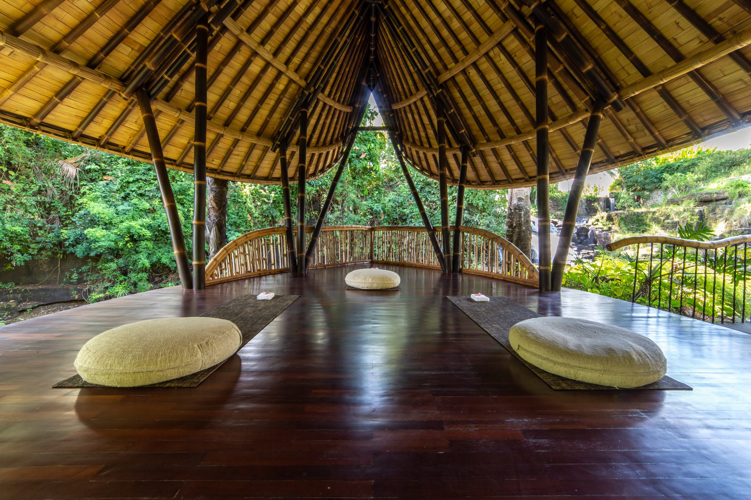 The First Building of Its Kind : The Yoga Shala at Nirjhara Resort | IBUKU